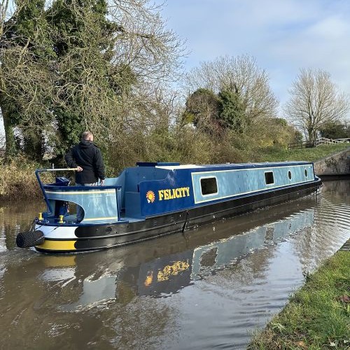 Felicity – 58’ 6” Semi-Cruiser Parallel Hybrid Narrowboat - Ortomarine